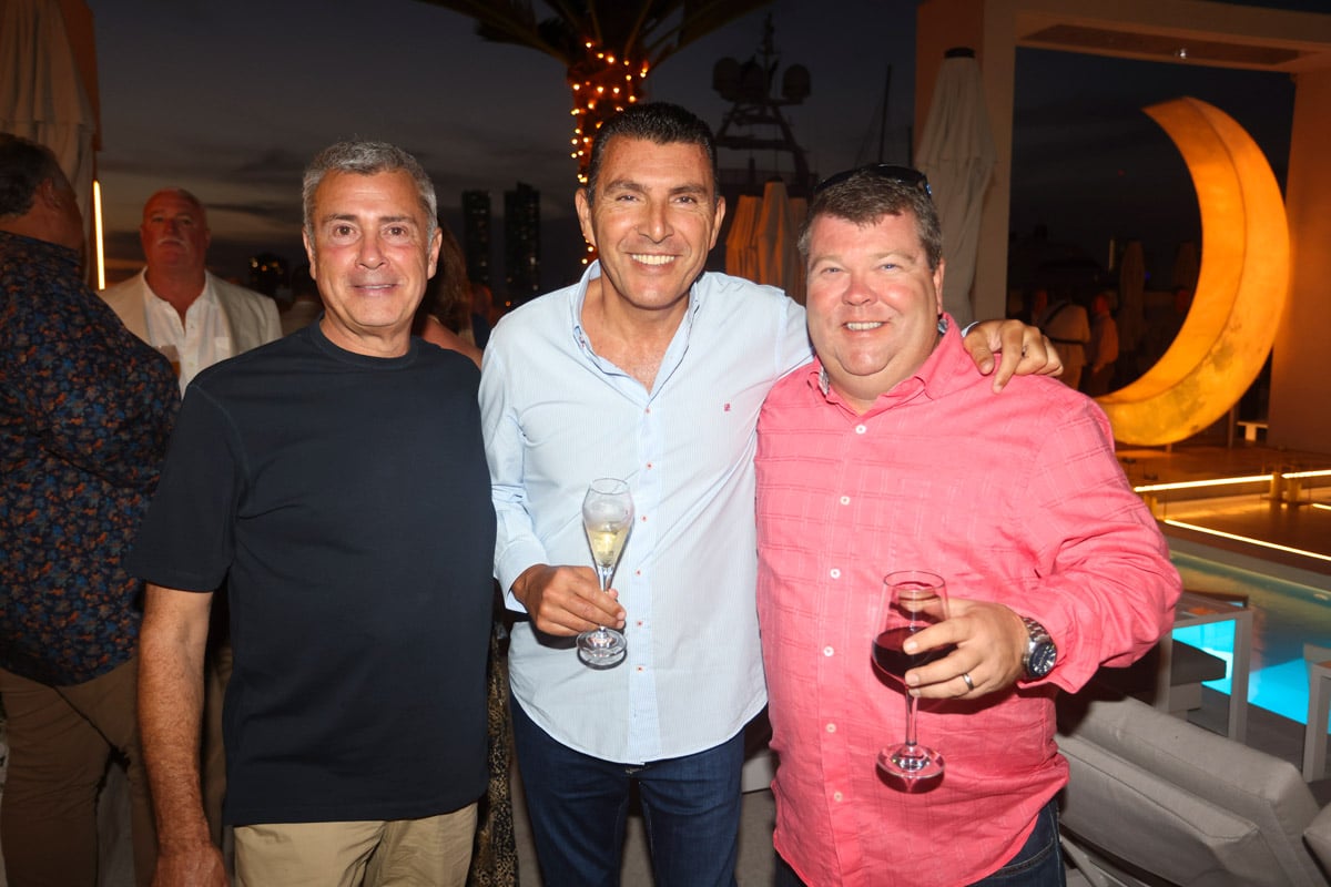 Riviera reveals new Sports Motor Yacht during a spectacular launch ...