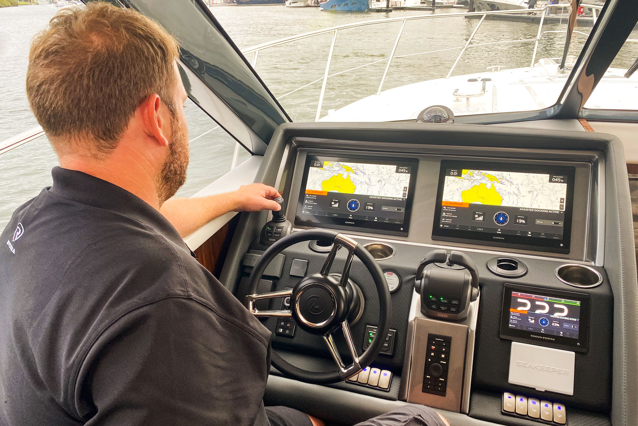 Riviera offers seamless docking technology – Riviera – Australia’s ...