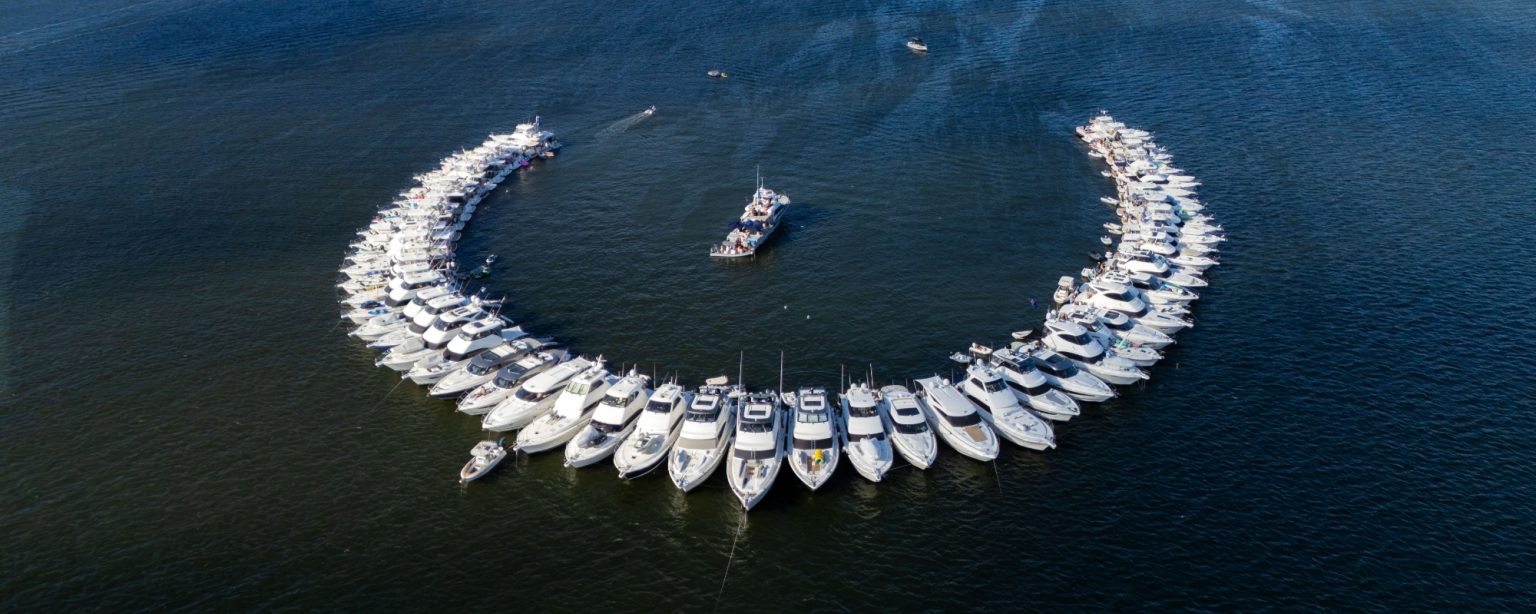 Magnificent R Marine Perth raft-up kicks off summer – Riviera ...