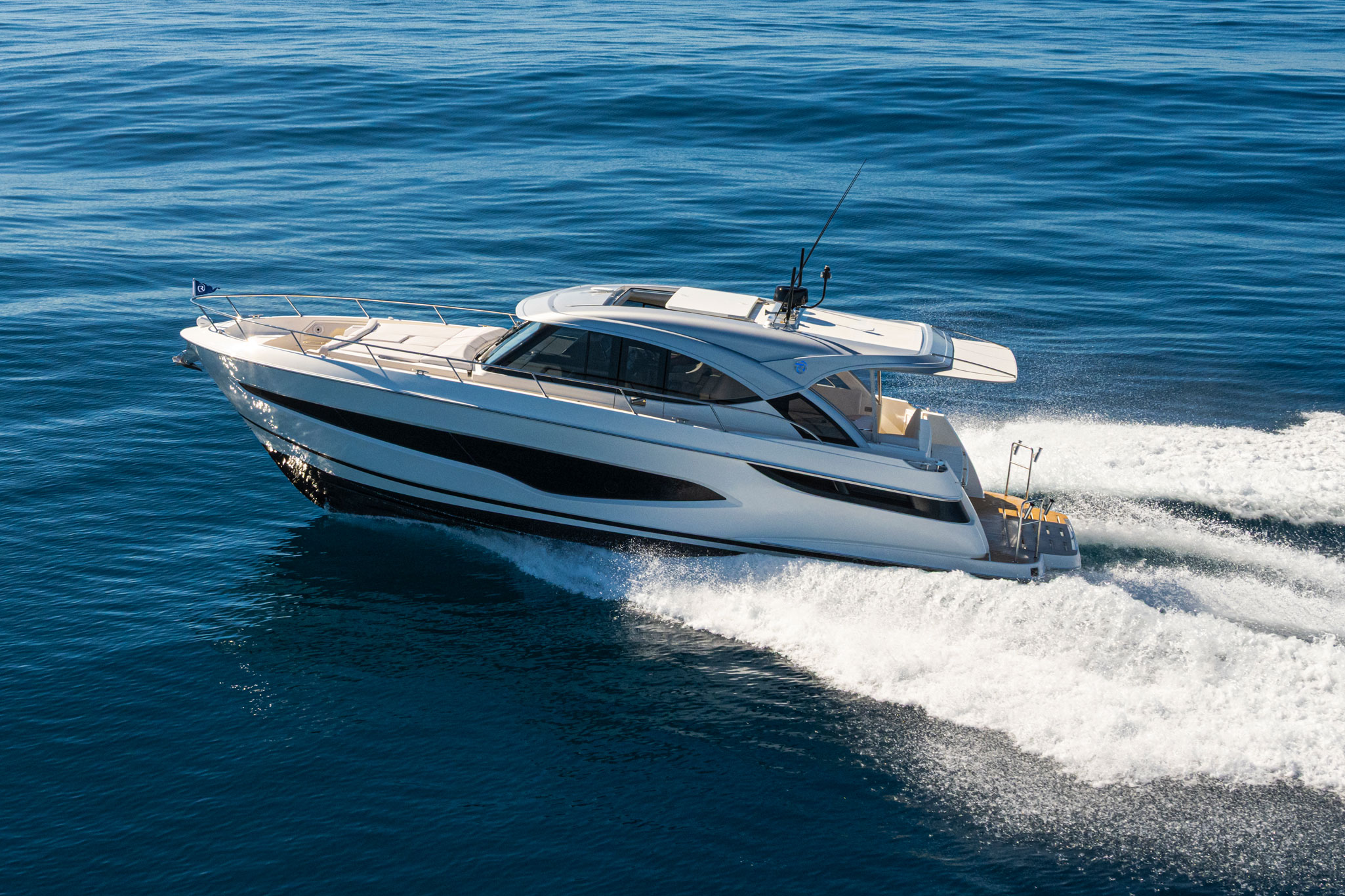 World Premiere of an exciting new Riviera. Introducing the 4300 Sports ...