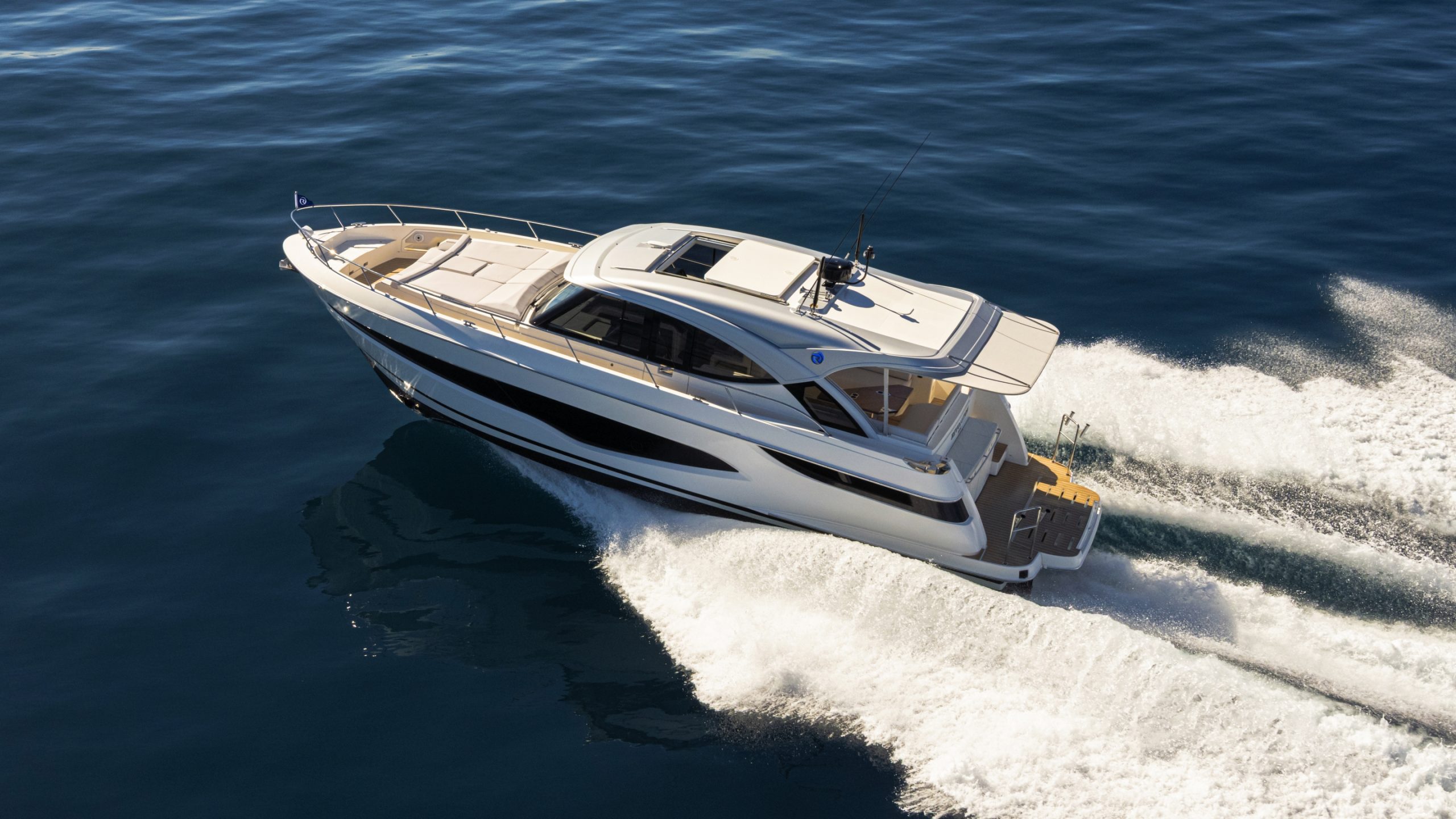4300 Sports Express | Riviera