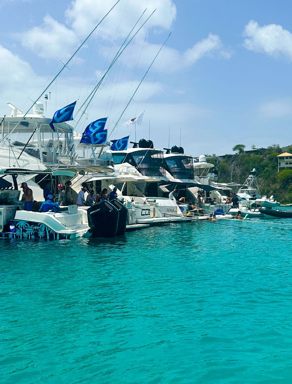 Xmas In July Riviera Luxury Motor Yacht Caribbean Style With Wally ...