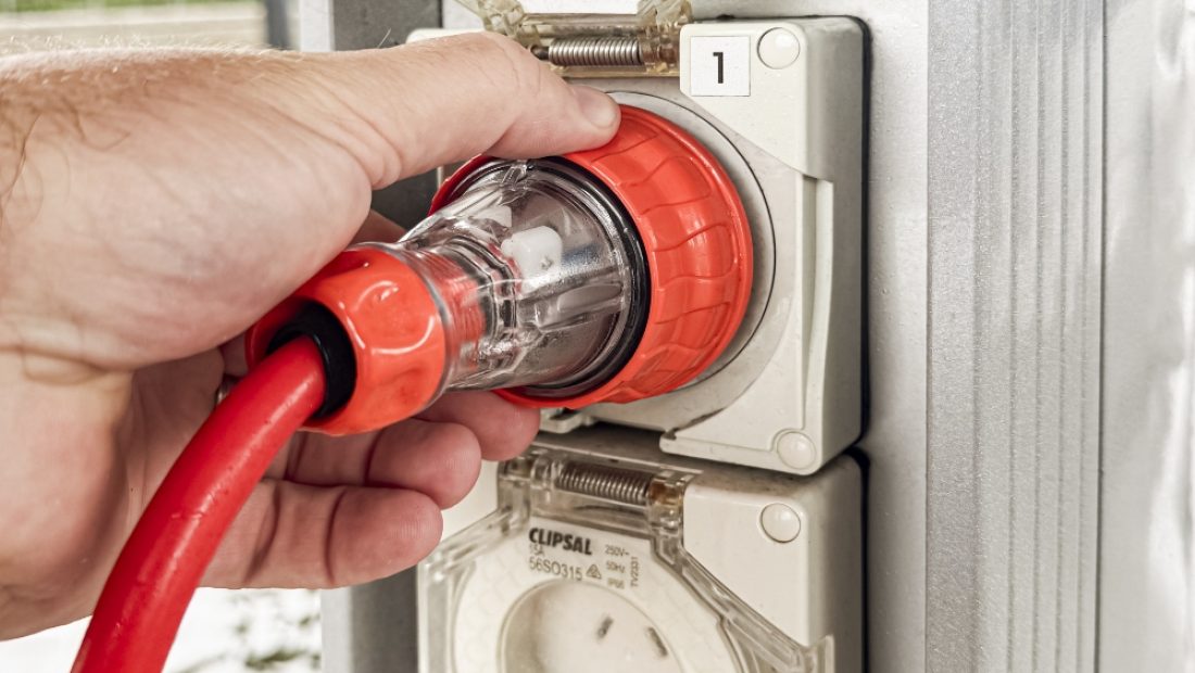 Eight tips to get the perfect shore power connection – Riviera ...
